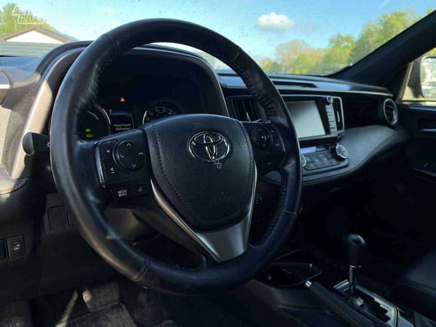 Toyota RAV4 2018 Klaipėda, ar dzinēja tilpumu 2.50 L un nobraukumu 127 tūkst. km par 14950 €, foto 9 vietnē AUTOMOTO.COM.LV