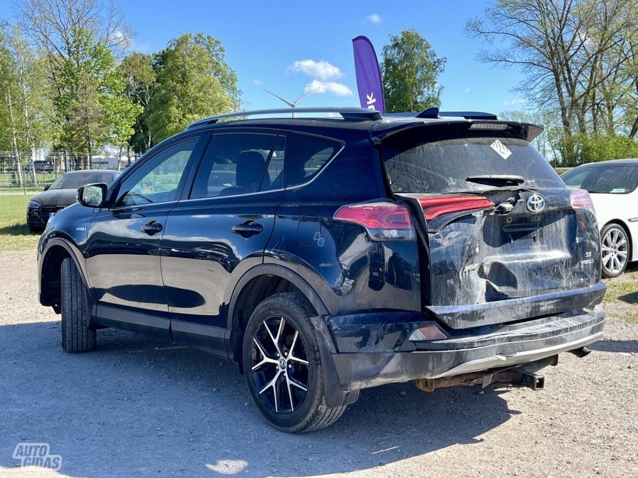 Toyota RAV4 2018 in Klaipeda, with an engine capacity of 2.50 L and mileage of 127 thousand km for 14950 €, photo 5 on AUTOMOTO.COM.LV