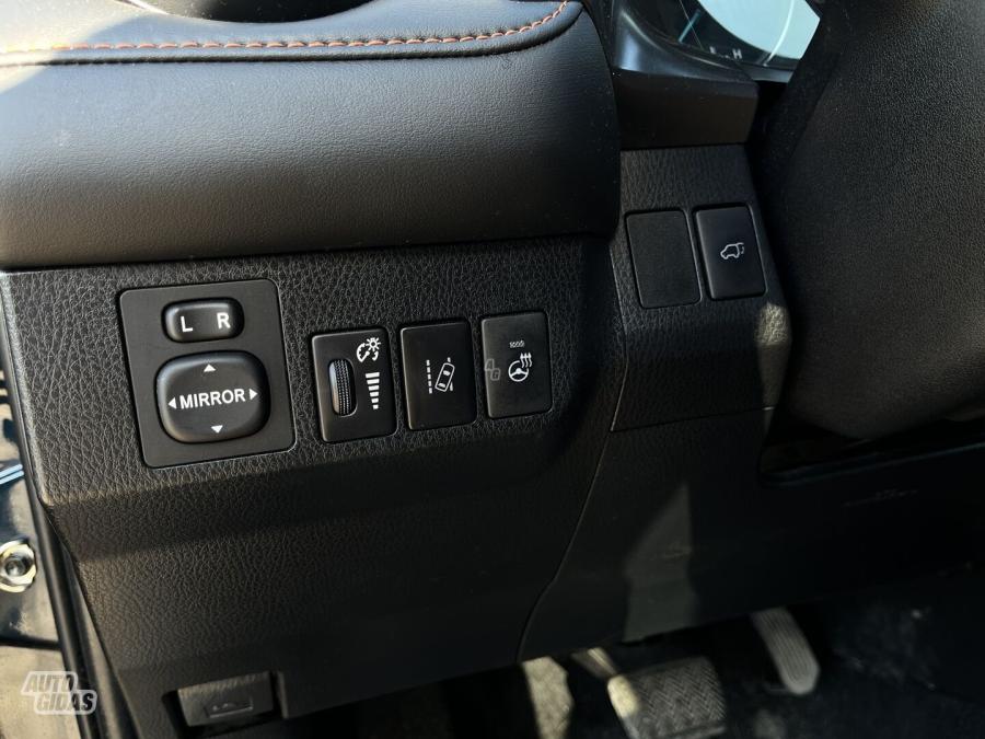 Toyota RAV4 2018 in Klaipeda, with an engine capacity of 2.50 L and mileage of 127 thousand km for 14950 €, photo 7 on AUTOMOTO.COM.LV