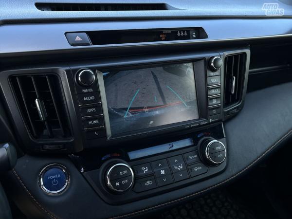 Toyota RAV4 2018 Klaipėda, ar dzinēja tilpumu 2.50 L un nobraukumu 127 tūkst. km par 14950 €, foto 10 vietnē AUTOMOTO.COM.LV