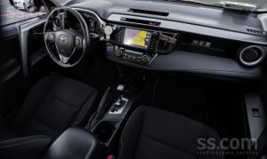 Toyota RAV4 2018 Rīga, ar dzinēja tilpumu 2.50 L un nobraukumu 188 tūkst. km par 15950 €, foto 12 vietnē AUTOMOTO.COM.LV