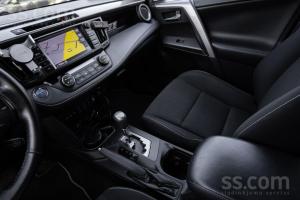 Toyota RAV4 2018 Rīga, ar dzinēja tilpumu 2.50 L un nobraukumu 188 tūkst. km par 15950 €, foto 19 vietnē AUTOMOTO.COM.LV