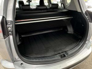 Toyota RAV4 2018 in Kaunas, with an engine capacity of 2.50 L and mileage of 135 thousand km for 19771 €, photo 14 on AUTOMOTO.COM.LV