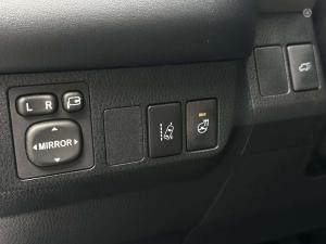 Toyota RAV4 2018 in Kaunas, with an engine capacity of 2.50 L and mileage of 135 thousand km for 19771 €, photo 23 on AUTOMOTO.COM.LV
