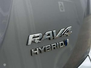 Toyota RAV4 2018 in Kaunas, with an engine capacity of 2.50 L and mileage of 135 thousand km for 19771 €, photo 33 on AUTOMOTO.COM.LV