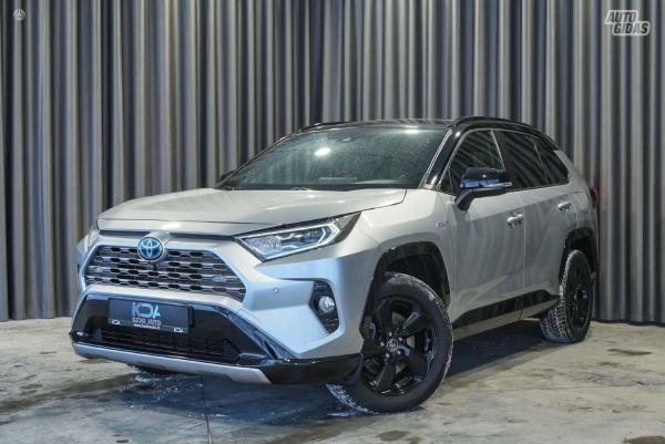 Toyota RAV4 2019 in Marijampole, with an engine capacity of 2.50 L and mileage of 214 thousand km for 23450 €, photo 5 on AUTOMOTO.COM.LV