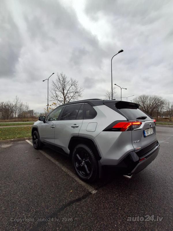 Toyota RAV4 2019 Tallina, ar dzinēja tilpumu 2.50 L un nobraukumu 37 tūkst. km par 32500 €, foto 3 vietnē AUTOMOTO.COM.LV