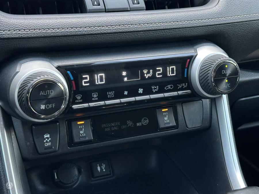 Тойота РАВ 4 2019 в Каунас, объемом двигателя 2.50 л и пробегом 135 тыс. км за 25771 €, фото 27 на AUTOMOTO.COM.LV