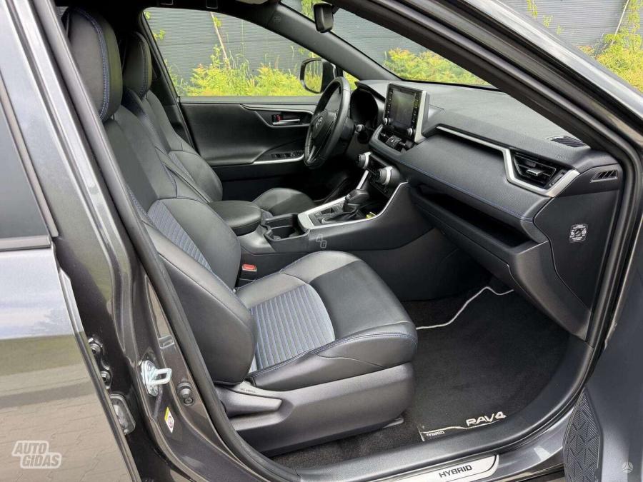 Toyota RAV4 2019 Viļņa, ar dzinēja tilpumu 2.50 L un nobraukumu 42 tūkst. km par 29300 €, foto 33 vietnē AUTOMOTO.COM.LV