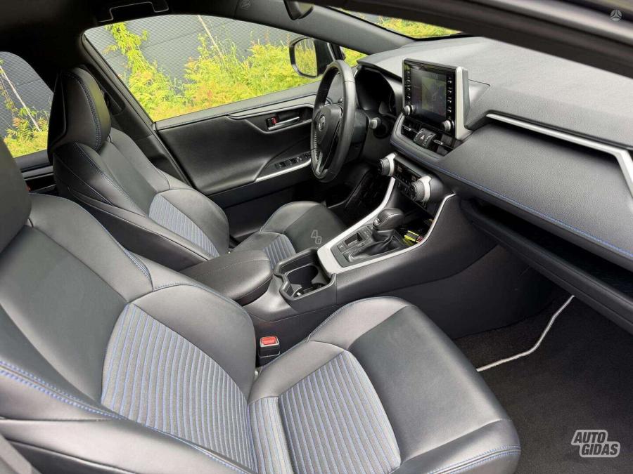 Toyota RAV4 2019 Viļņa, ar dzinēja tilpumu 2.50 L un nobraukumu 42 tūkst. km par 29300 €, foto 35 vietnē AUTOMOTO.COM.LV