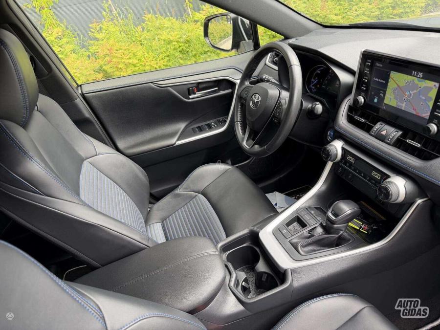 Toyota RAV4 2019 Viļņa, ar dzinēja tilpumu 2.50 L un nobraukumu 42 tūkst. km par 29300 €, foto 36 vietnē AUTOMOTO.COM.LV
