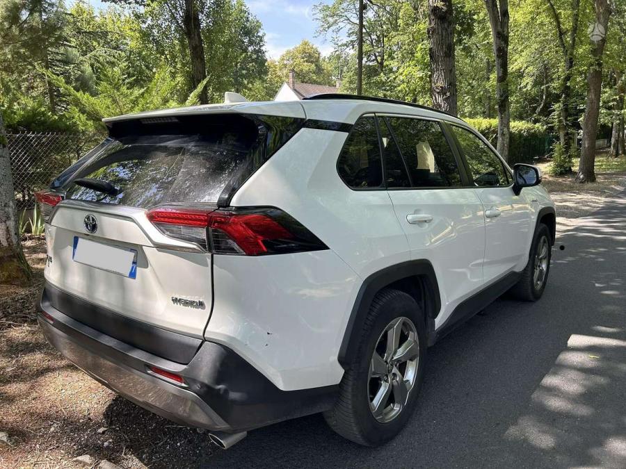 Toyota RAV4 2019 Tauragė, ar dzinēja tilpumu 2.49 L un nobraukumu 289 tūkst. km par 17200 €, foto 7 vietnē AUTOMOTO.COM.LV