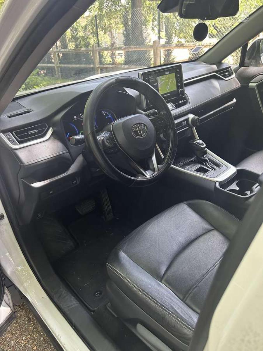 Toyota RAV4 2019 Tauragė, ar dzinēja tilpumu 2.49 L un nobraukumu 289 tūkst. km par 17200 €, foto 15 vietnē AUTOMOTO.COM.LV