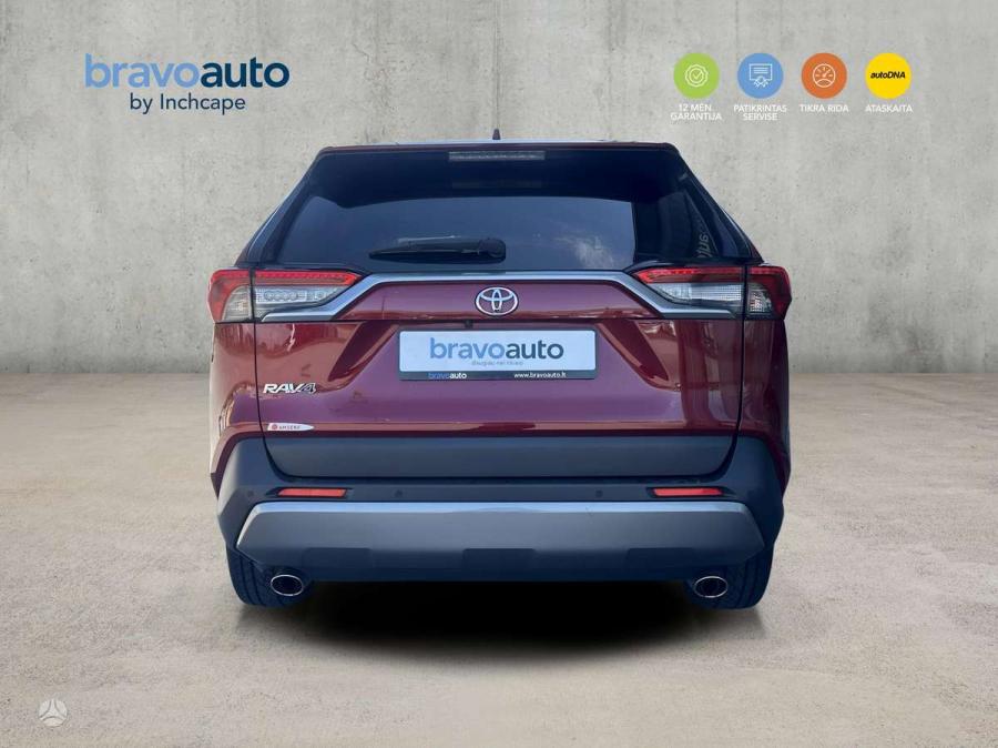 Toyota RAV4 2019 in Klaipeda, with an engine capacity of 2.00 L and mileage of 119 thousand km for 22900 €, photo 5 on AUTOMOTO.COM.LV