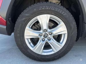 Toyota RAV4 2019 in Klaipeda, with an engine capacity of 2.00 L and mileage of 119 thousand km for 22900 €, photo 10 on AUTOMOTO.COM.LV