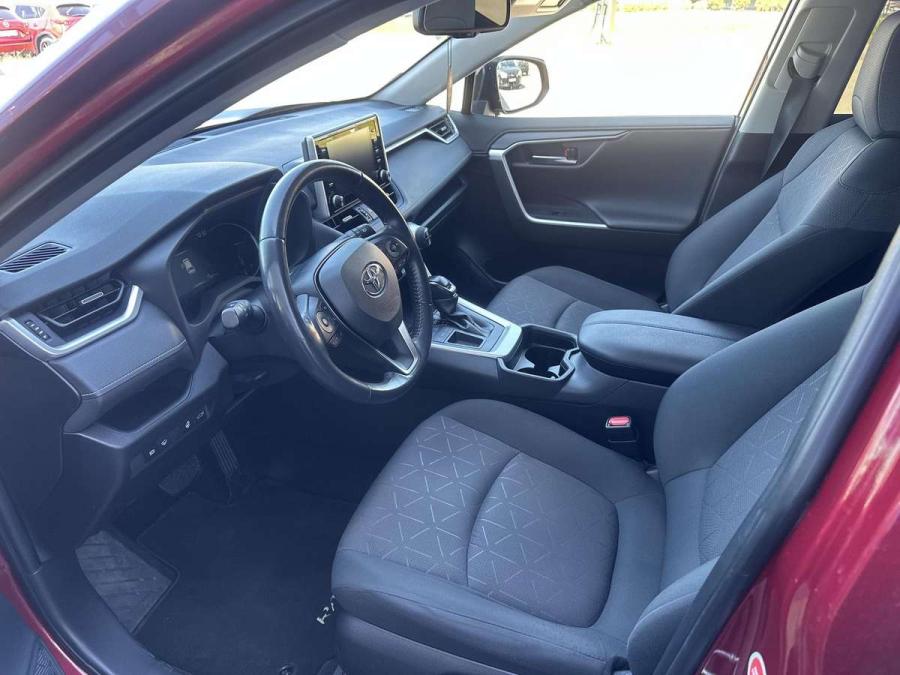 Toyota RAV4 2019 in Klaipeda, with an engine capacity of 2.00 L and mileage of 119 thousand km for 22900 €, photo 12 on AUTOMOTO.COM.LV