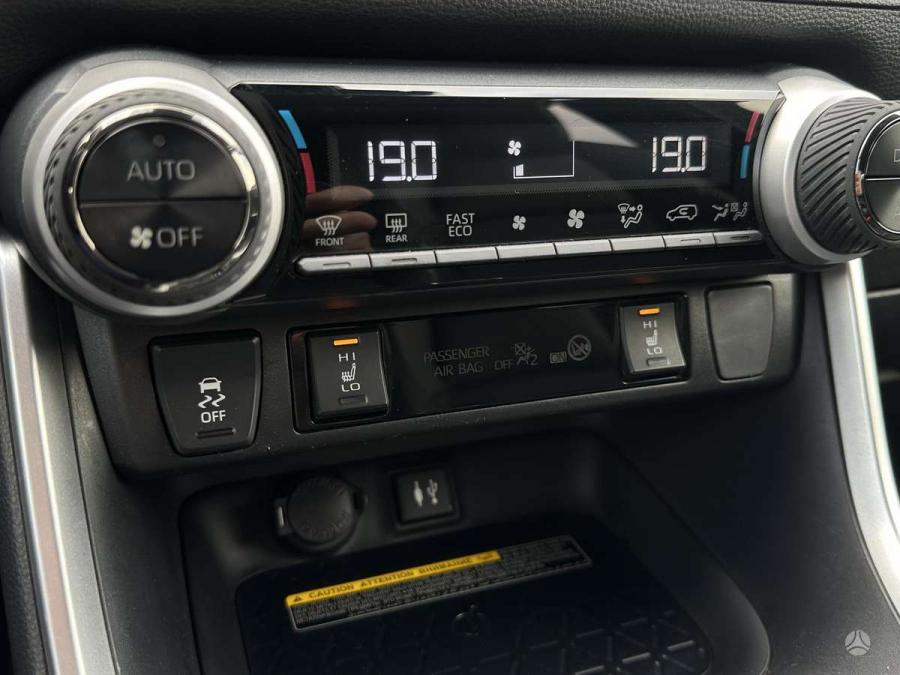 Toyota RAV4 2019 Kauņa, ar dzinēja tilpumu 2.50 L un nobraukumu 125 tūkst. km par 27771 €, foto 27 vietnē AUTOMOTO.COM.LV
