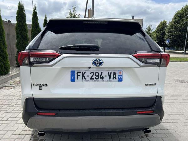Toyota RAV4 2019 in Taurage, with an engine capacity of 2.49 L and mileage of 249 thousand km for 17900 €, photo 4 on AUTOMOTO.COM.LV