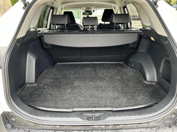 Toyota RAV4 2019 in Taurage, with an engine capacity of 2.49 L and mileage of 249 thousand km for 17900 €, photo 10 on AUTOMOTO.COM.LV