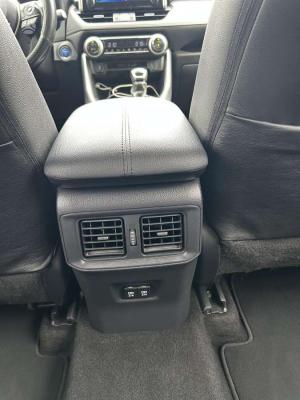 Toyota RAV4 2019 Tauragė, ar dzinēja tilpumu 2.49 L un nobraukumu 249 tūkst. km par 17900 €, foto 21 vietnē AUTOMOTO.COM.LV