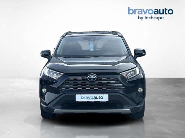 Toyota RAV4 2019 in Kaunas on AUTOMOTO.COM.LV Toyota RAV4 2019 in Kaunas, with an engine capacity of 2.50 L and mileage of 110 thousand km for 24971 β¬, photo 9 on AUTOMOTO.COM.LV