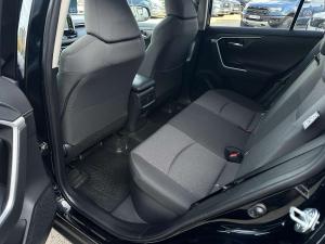 Toyota RAV4 2019 in Kaunas, with an engine capacity of 2.50 L and mileage of 110 thousand km for 24971 €, photo 11 on AUTOMOTO.COM.LV