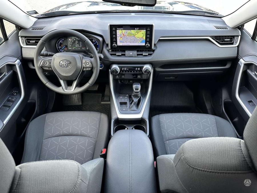 Toyota RAV4 2019 in Kaunas, with an engine capacity of 2.50 L and mileage of 110 thousand km for 24971 €, photo 14 on AUTOMOTO.COM.LV