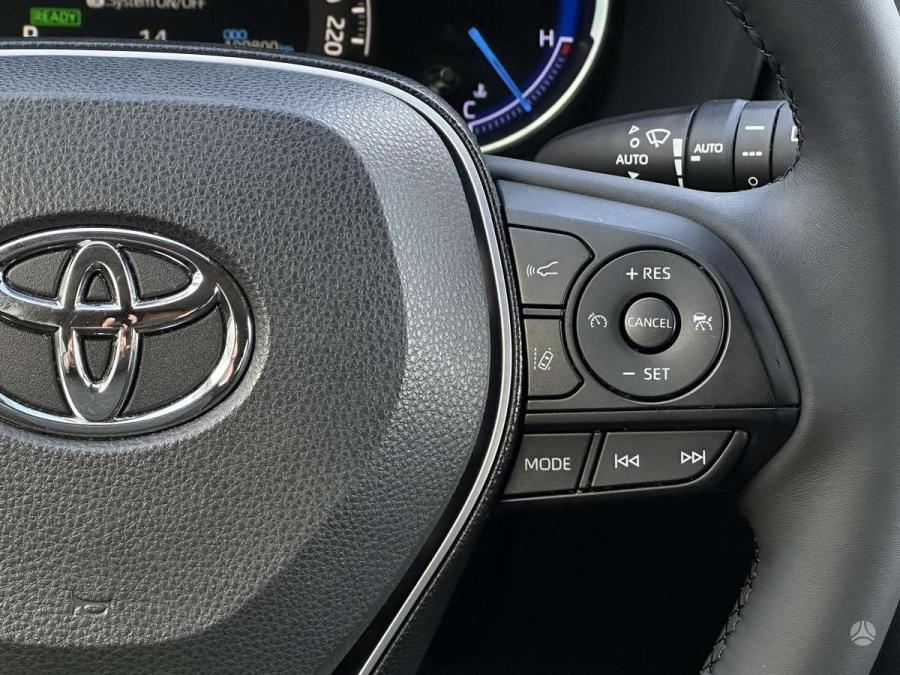 Toyota RAV4 2019 in Kaunas, with an engine capacity of 2.50 L and mileage of 110 thousand km for 24971 €, photo 17 on AUTOMOTO.COM.LV
