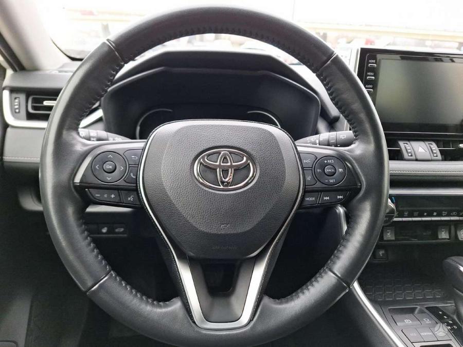Toyota RAV4 2020 in Klaipeda, with an engine capacity of 2.00 L and mileage of 73 thousand km for 23991 €, photo 15 on AUTOMOTO.COM.LV