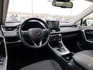 Toyota RAV4 2020 in Klaipeda, with an engine capacity of 2.00 L and mileage of 73 thousand km for 23991 €, photo 19 on AUTOMOTO.COM.LV