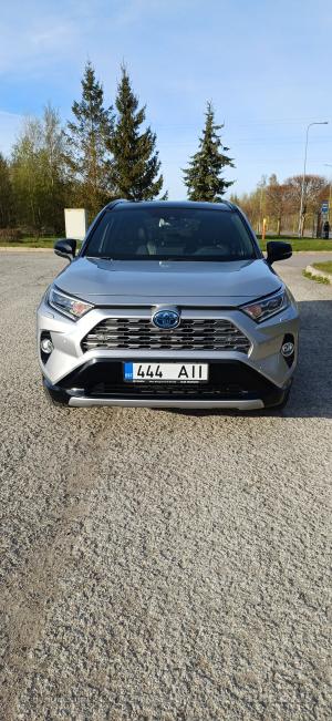 Toyota RAV4 2020 in Tallinn, with an engine capacity of 2.50 L and mileage of 78 thousand km for 29500 €, photo  on AUTOMOTO.COM.LV