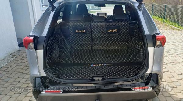 Toyota RAV4 2020 Tallina, ar dzinēja tilpumu 2.50 L un nobraukumu 78 tūkst. km par 29500 €, foto 9 vietnē AUTOMOTO.COM.LV
