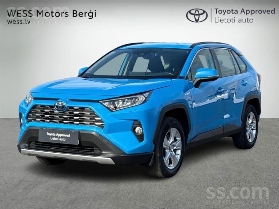 Toyota RAV4 2020 in Riga, with an engine capacity of 2.50 L and mileage of 132 thousand km for 24990 €, photo 1 on AUTOMOTO.COM.LV
