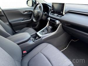Toyota RAV4 2020 in Riga, with an engine capacity of 2.50 L and mileage of 132 thousand km for 24990 €, photo 7 on AUTOMOTO.COM.LV