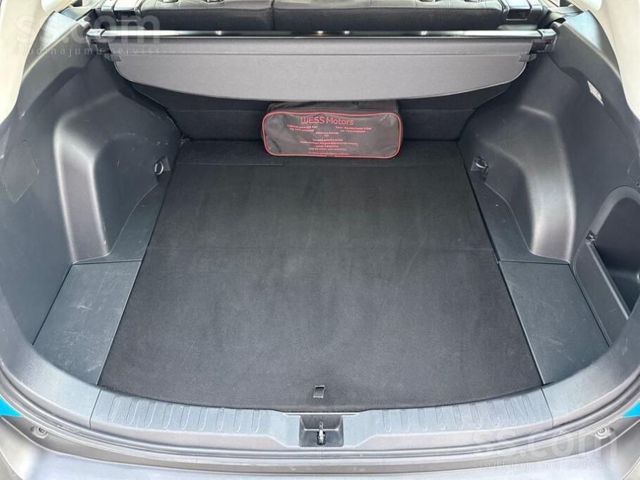 Toyota RAV4 2020 in Riga, with an engine capacity of 2.50 L and mileage of 132 thousand km for 24990 €, photo 11 on AUTOMOTO.COM.LV