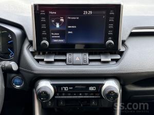 Toyota RAV4 2020 in Riga, with an engine capacity of 2.50 L and mileage of 132 thousand km for 24990 €, photo 15 on AUTOMOTO.COM.LV