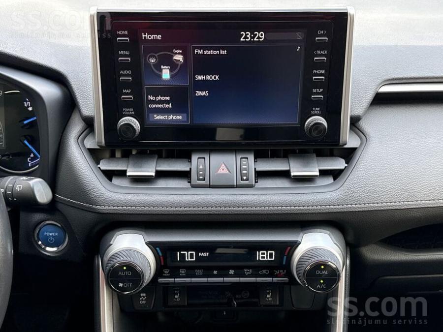Toyota RAV4 2020 in Riga, with an engine capacity of 2.50 L and mileage of 132 thousand km for 24990 €, photo 15 on AUTOMOTO.COM.LV