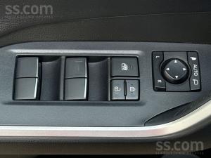 Toyota RAV4 2020 in Riga, with an engine capacity of 2.50 L and mileage of 132 thousand km for 24990 €, photo 22 on AUTOMOTO.COM.LV