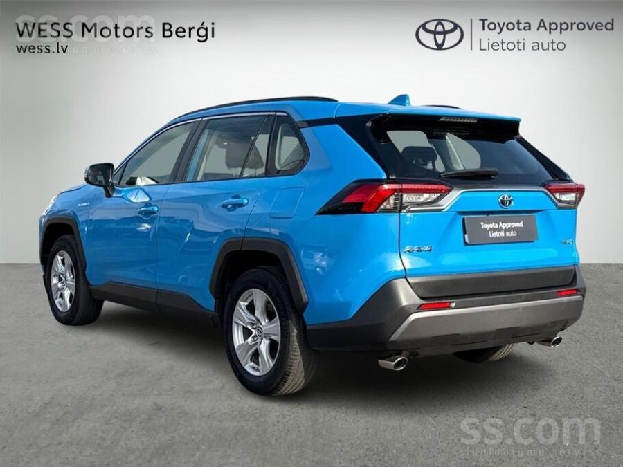Toyota RAV4 2020 in Riga, with an engine capacity of 2.50 L and mileage of 132 thousand km for 24990 €, photo 25 on AUTOMOTO.COM.LV