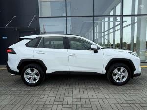 Toyota RAV4 2020 in Vilnius, with an engine capacity of 2.49 L and mileage of 84 thousand km for 24777 €, photo 7 on AUTOMOTO.COM.LV