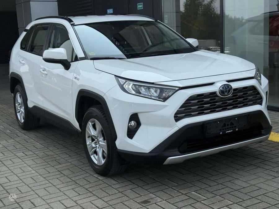 Toyota RAV4 2020 in Vilnius, with an engine capacity of 2.49 L and mileage of 84 thousand km for 24777 €, photo 8 on AUTOMOTO.COM.LV