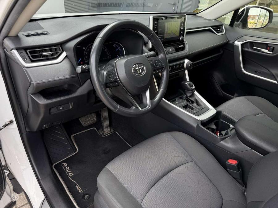 Toyota RAV4 2020 in Vilnius, with an engine capacity of 2.49 L and mileage of 84 thousand km for 24777 €, photo 10 on AUTOMOTO.COM.LV