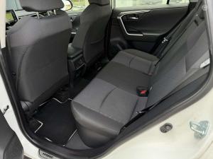 Toyota RAV4 2020 in Vilnius, with an engine capacity of 2.49 L and mileage of 84 thousand km for 24777 €, photo 13 on AUTOMOTO.COM.LV