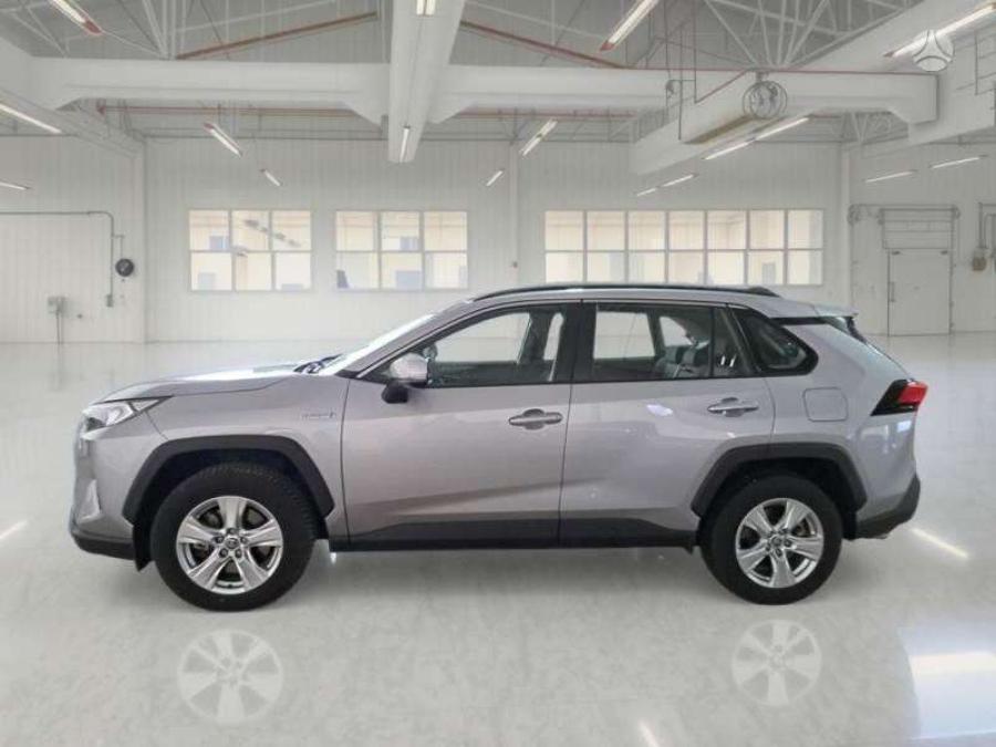 Toyota RAV4 2021 in Kaunas, with an engine capacity of 2.49 L and mileage of 210 thousand km for 17908 €, photo 4 on AUTOMOTO.COM.LV