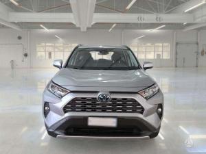 Toyota RAV4 2021 in Kaunas, with an engine capacity of 2.49 L and mileage of 210 thousand km for 17908 €, photo 5 on AUTOMOTO.COM.LV