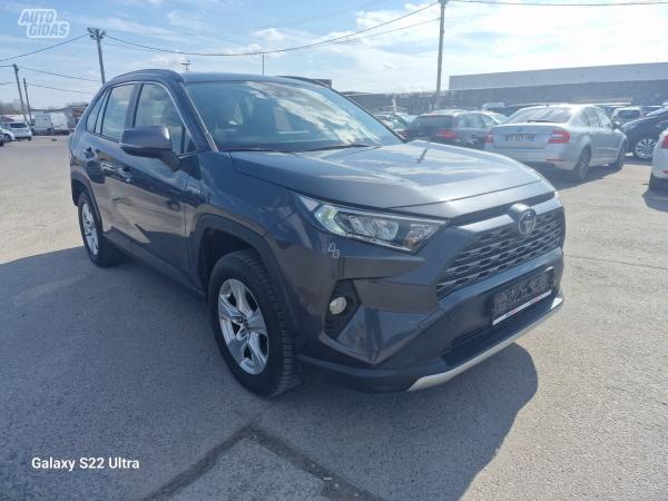 Toyota RAV4 2021 in Kaunas, with an engine capacity of 2.50 L and mileage of 28 thousand km for 24900 €, photo 6 on AUTOMOTO.COM.LV