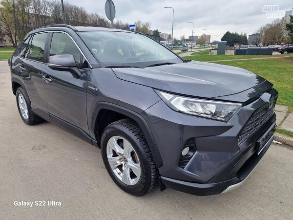 Toyota RAV4 2021 Kauņa, ar dzinēja tilpumu 2.50 L un nobraukumu 28 tūkst. km par 24900 €, foto 3 vietnē AUTOMOTO.COM.LV
