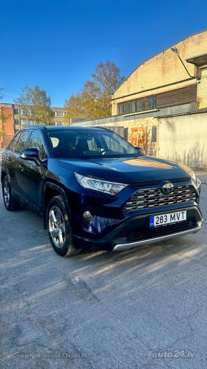 Toyota RAV4 2021 Tallina, ar dzinēja tilpumu 2.00 L un nobraukumu 67 tūkst. km par 27333 €, foto  vietnē AUTOMOTO.COM.LV