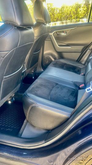 Toyota RAV4 2021 in Tallinn, with an engine capacity of 2.00 L and mileage of 67 thousand km for 27333 €, photo 9 on AUTOMOTO.COM.LV