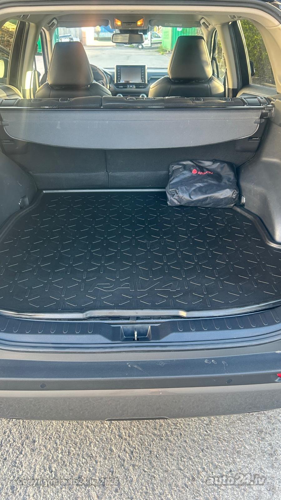 Toyota RAV4 2021 in Tallinn, with an engine capacity of 2.00 L and mileage of 67 thousand km for 27333 €, photo 10 on AUTOMOTO.COM.LV
